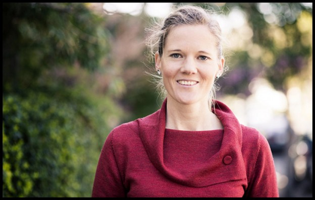 Sarah Abbott - Science Filmmaker / Writer : Untamed Science